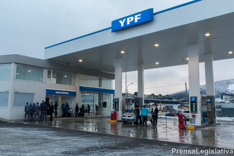 YPF implementa nuevo esquema de precios diferenciados por modalidad y bandas horarias descuentos ...